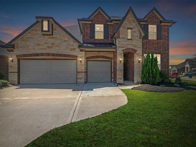 423 Round Top St, Webster, TX 77598