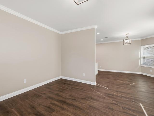 423 Roosevelt Boulevard