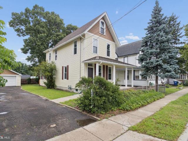 423 W Broad Street