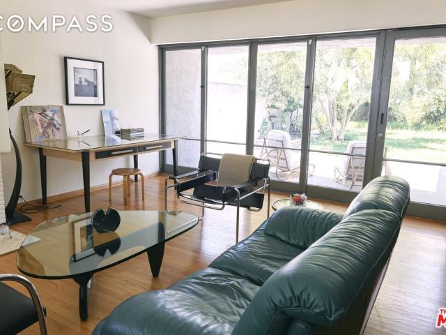 423 W Ellis Ave, Inglewood, CA