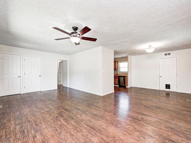 423 W Janet Drive