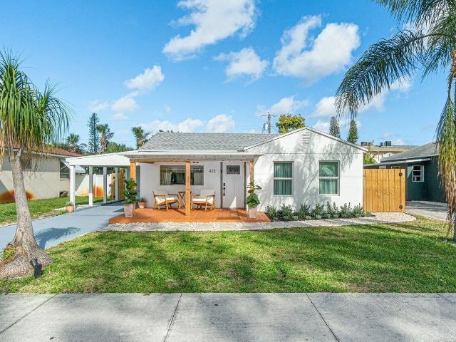 423 W Ocean Avenue, Lantana, FL