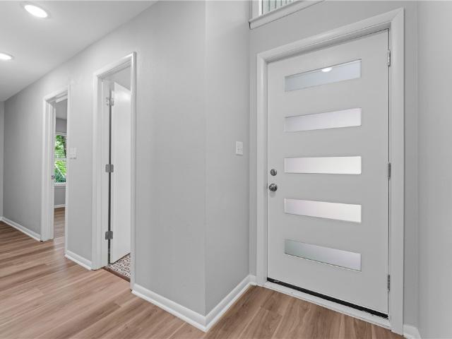 423 W Patricia Lane