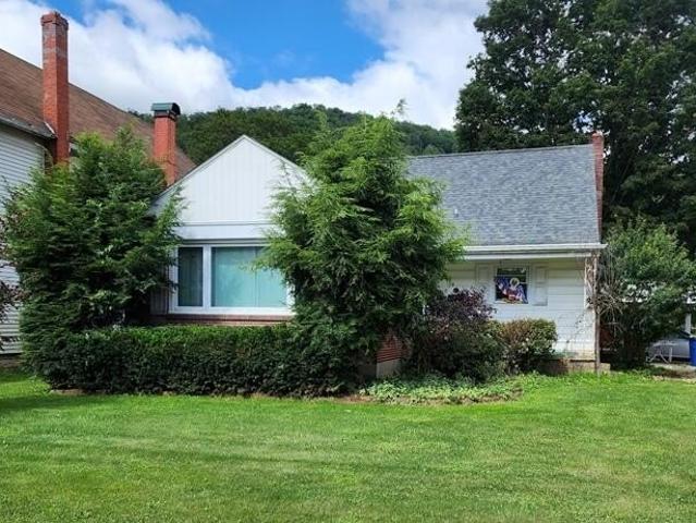 423 Woodland Ave, Emporium, PA 15834