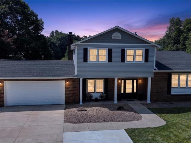 423 Winding Way