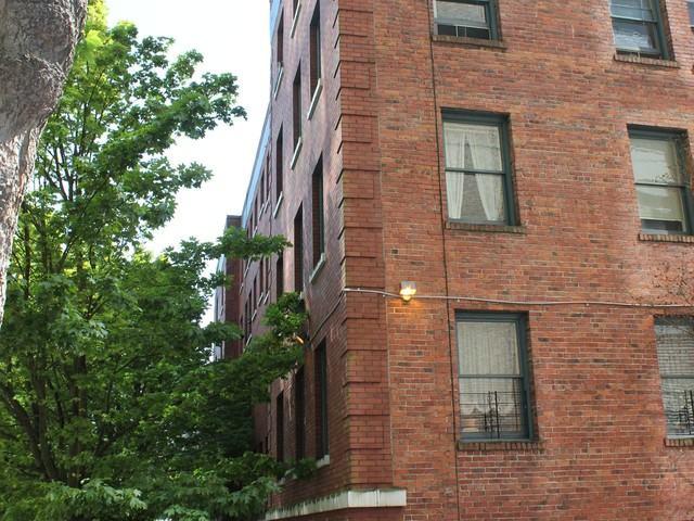 423 Terry Apartments in the Heart of First Hill Studio Apartment for Rent at 423 Terry Ave, Seattle, WA 98104 First Hill
