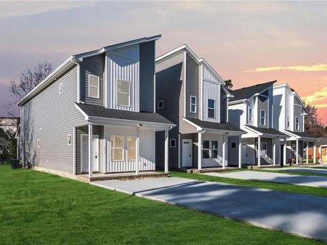423B Elcinoco Dr, Elizabeth City, NC 27909