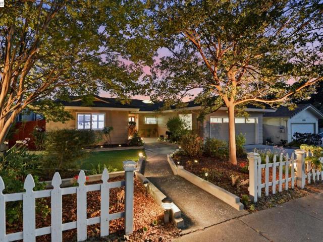 42447 Paseo Padre Pkwy