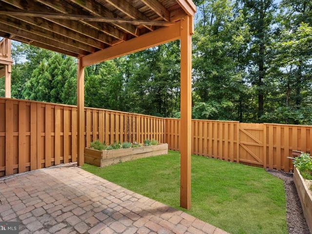 42449 Patrick Wayne Square