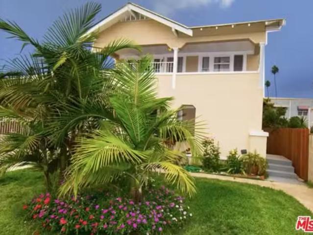 4245 Arlington Ave, Los Angeles, CA 90008