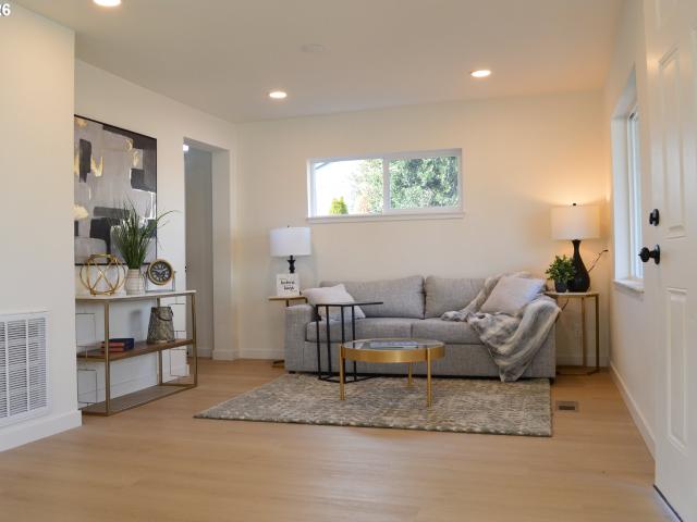 4245 SE 89TH AVE