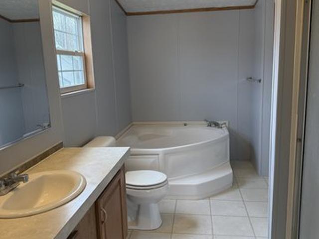 4245 W Jolly Rd Lot 62, Lansing, MI 48911