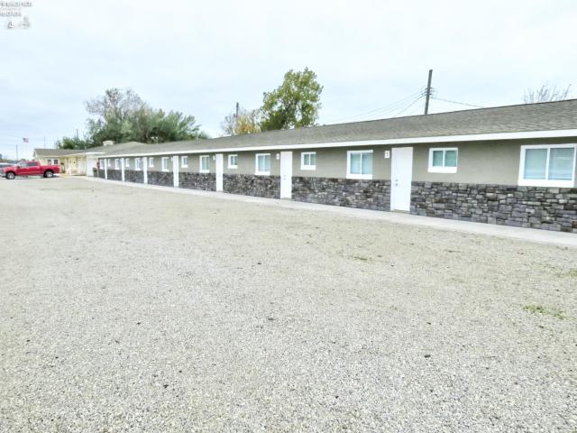 4245 W Lakeshore Drive