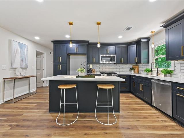4246 Nora Lane