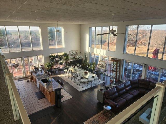 4246 Old Stage Rd, Brooklyn, WI 53521