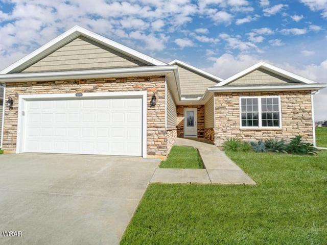 4247 Blue Spruce Ln, Lima, OH 45806