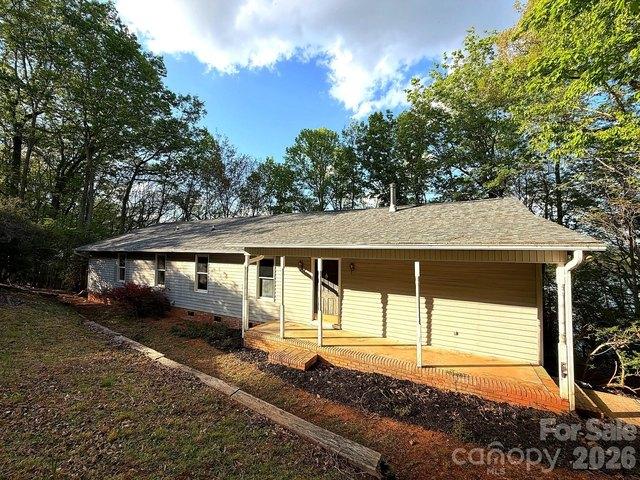 42484 Moonshine Dr, New London, NC 28127