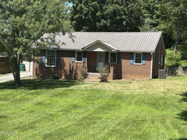 4248 Maplewood St, Kingsport, TN 37660