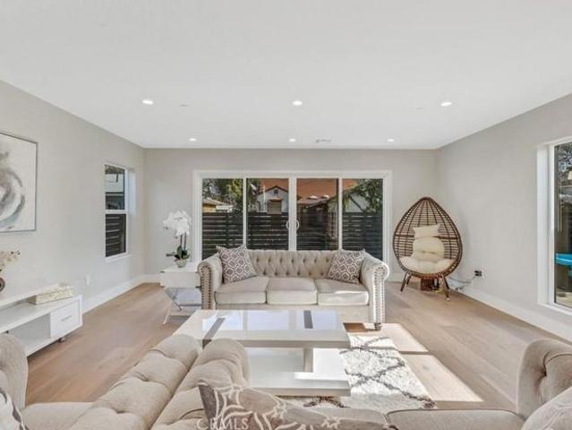 4248 McLaughlin Ave, Culver City, CA 90066