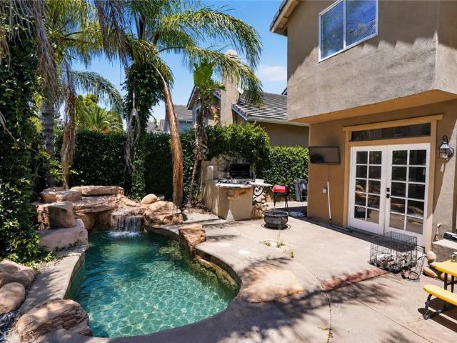 4248 Riverglen Street