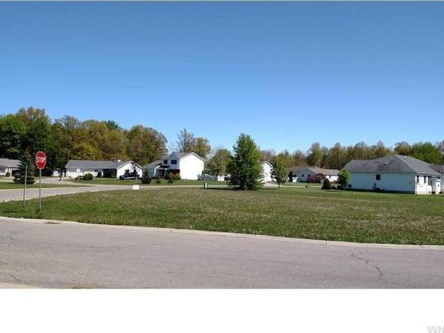 4248 Scenic Dr, Youngstown, NY 14174