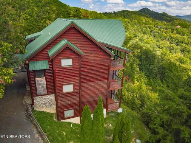 4248 Teaberry Vista Ln, Sevierville, TN 37862 | MLS #1318