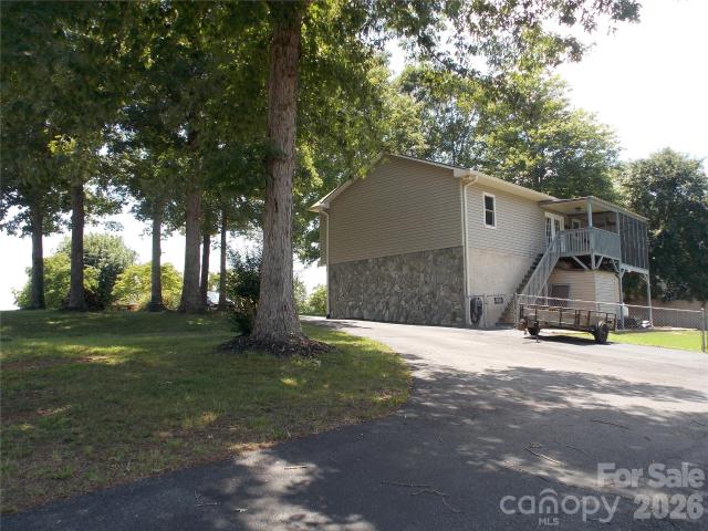 4249 Beach Road