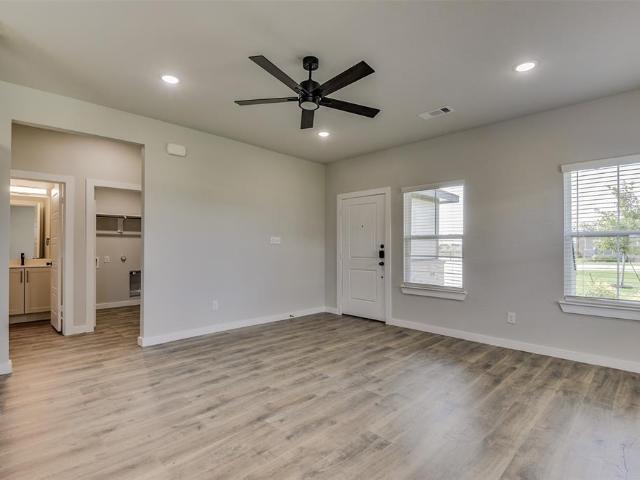 4240 Clovis Court