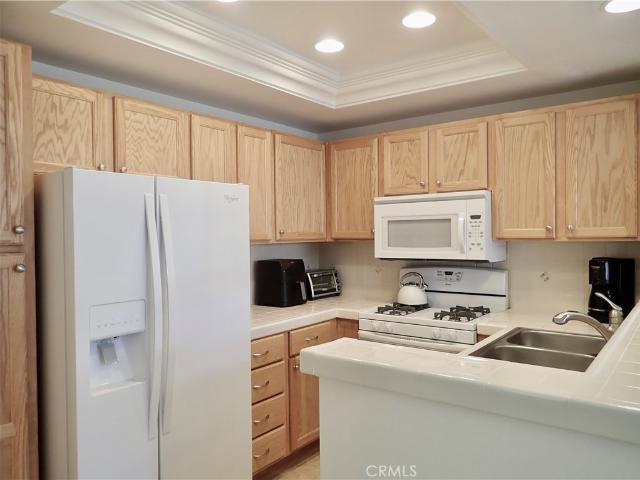 4240 Lost Hills 605