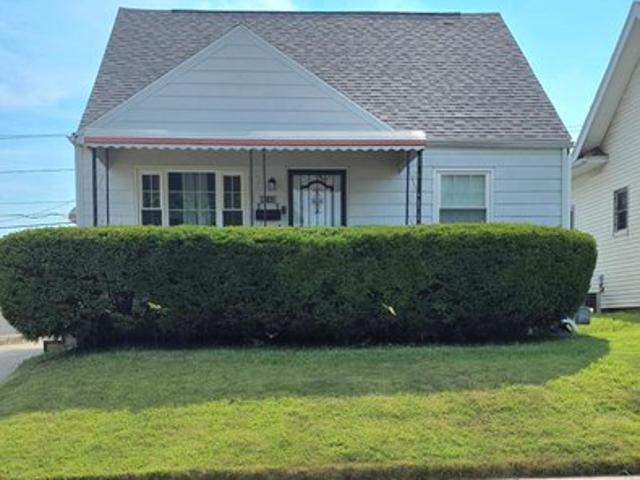 4240 Packard Rd, Toledo, OH 43612