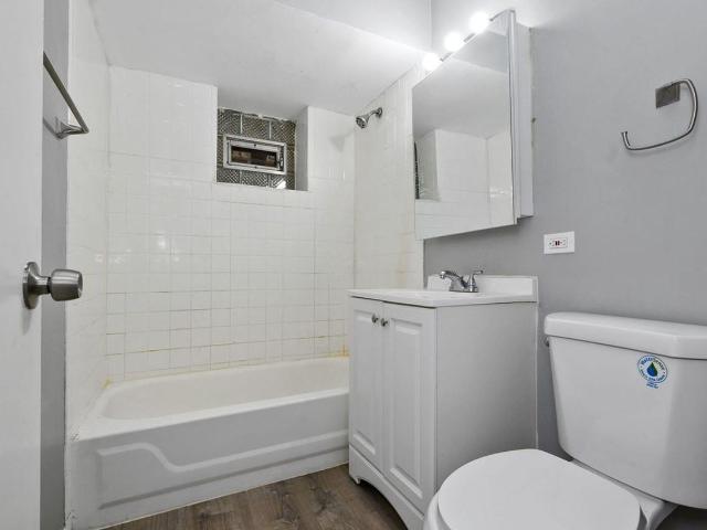 4240 48 Michigan 2 Bedroom Apartment for Rent at 4240 S Michigan Ave, Chicago, IL 60653 Grand Boulevard