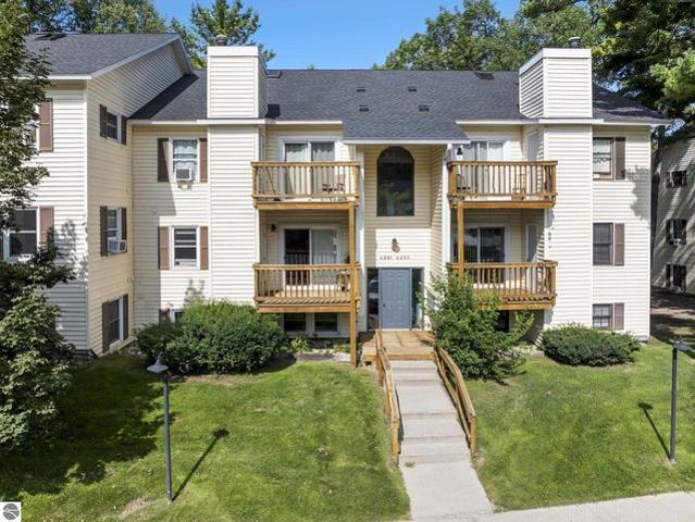 4241 Mitchell Creek Dr, Traverse City, MI 49686