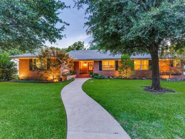 4241 Bilglade Rd, Fort Worth, TX 76109