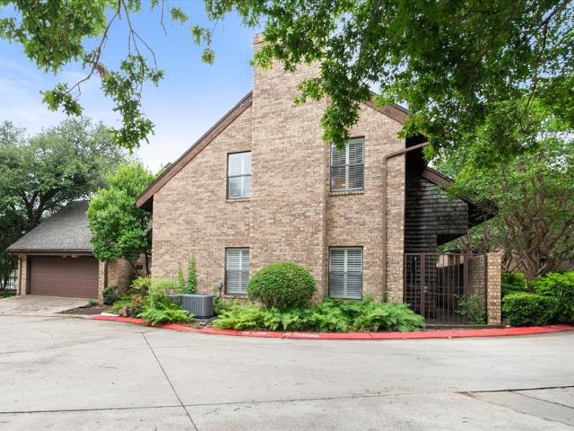 4241 Clear Lake Circle