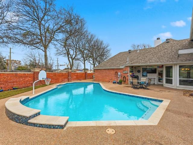 4241 Fairway Crossing Drive