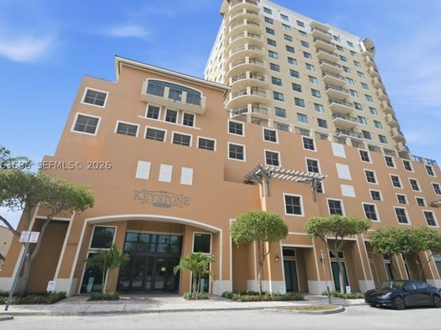 4242 NW 2nd St Apt 807, Miami, FL 33126