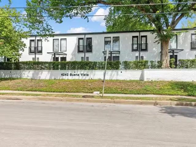 4242 Buena Vista St #20, Dallas, TX 75205