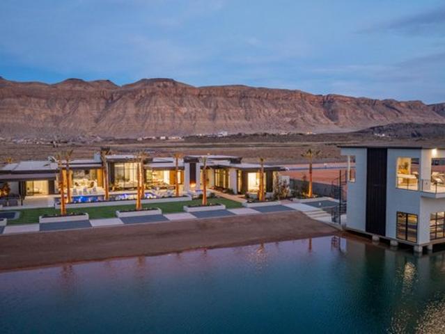 4242 S Wake St, Hurricane, UT 84737