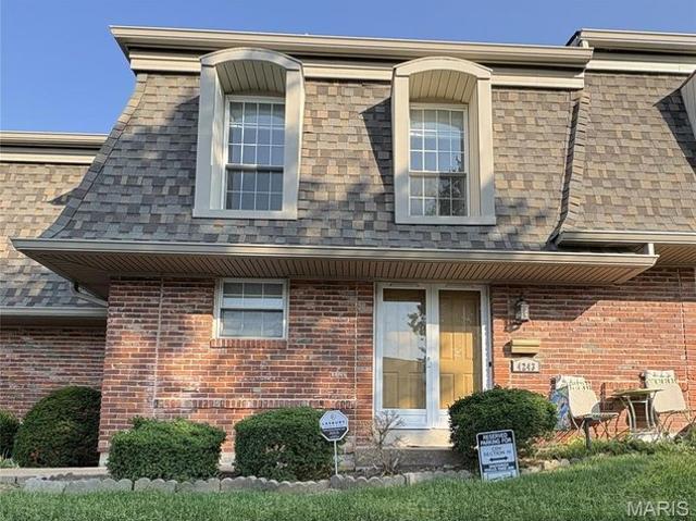 4243 Forest De Ville Dr, Oakville, MO 63129