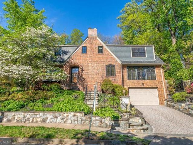 4243 Vacation Ln, Arlington, VA 22207