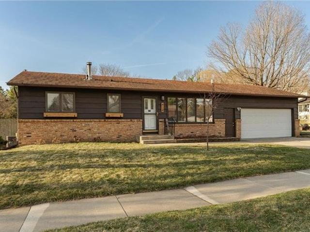424 31st St NW, Rochester, MN 55901