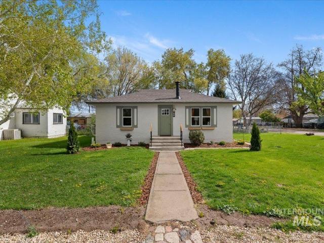 424 8th St N, Nampa, ID 83687 | MLS #98982 | Compass