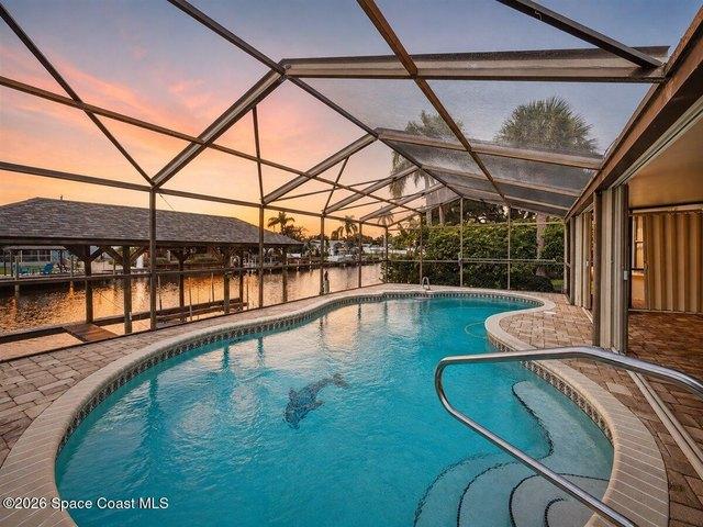 424 Cardinal Dr, Satellite Beach, FL 32937