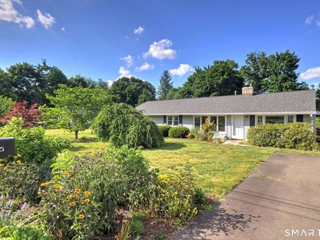 424 Cedar Ln, Cheshire, CT 06410