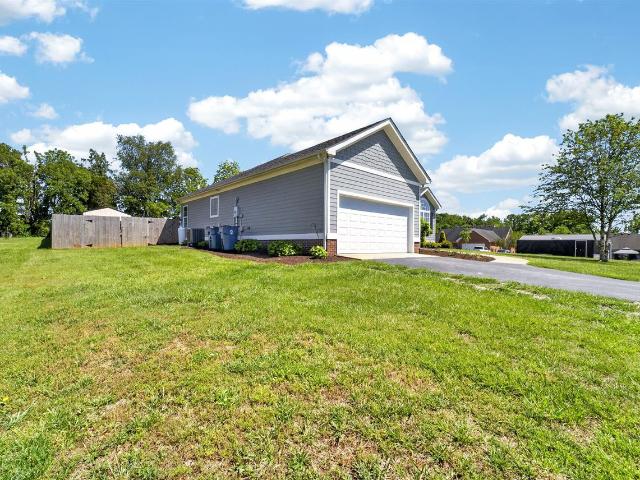 424 Crossfield Way