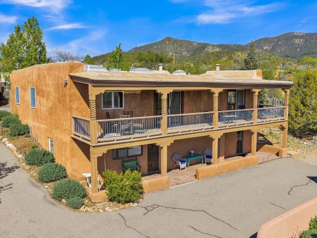 424 Apodaca Hill