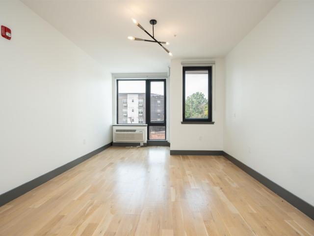 424 Arlington Ave # 408