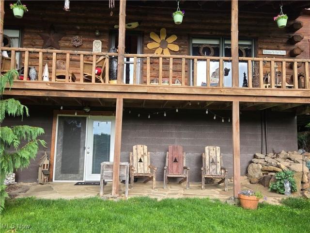 424 Avalon Rd SW, Dellroy, OH