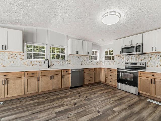 424 Bowman Lane