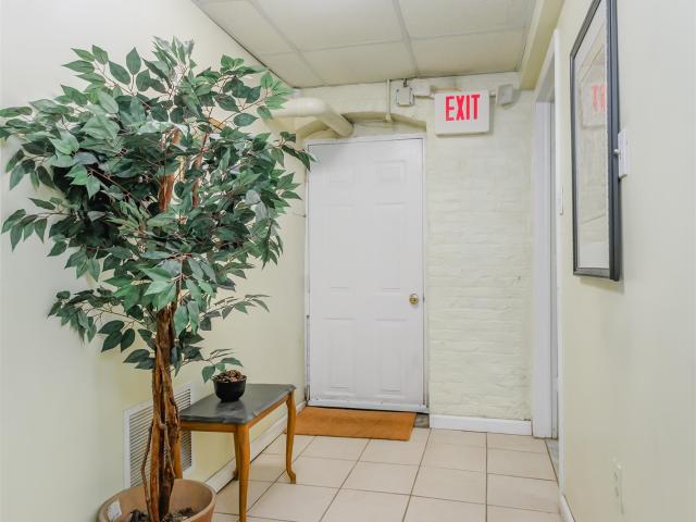 424 Baldwin Ave